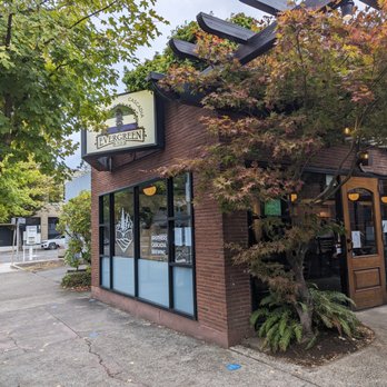 BROTHERS CASCADIA EVERGREEN PUB - Updated May 2025 - 66 Photos & 37 ...