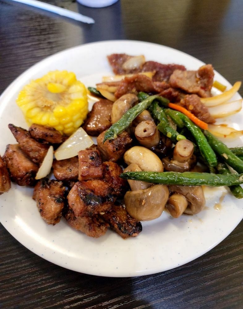 OASIS BUFFET - Updated September 2025 - 48 Photos & 51 Reviews - 14135 Main St, Hesperia ...