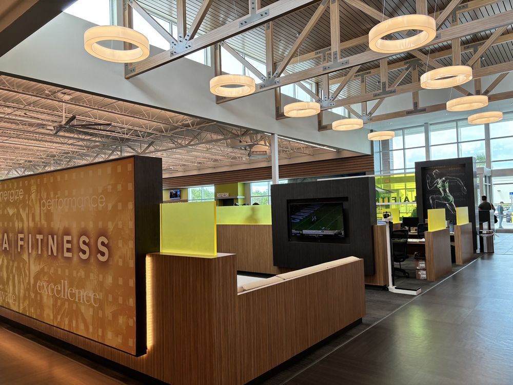 LA FITNESS - Updated December 2025 - 14 Photos & 17 Reviews - 15400 SW ...