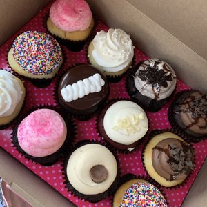 SMALLCAKES - A CUPCAKERY - 107 Photos & 92 Reviews - 36150 Emerald Coast Pkwy, Destin, FL - Menu ...