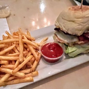 RUSTIQUE PIZZERIA + LOUNGE - Updated June 2024 - 140 Photos & 194 ...