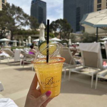 COMO POOLSIDE CAFÉ & BAR - TEMP. CLOSED - Updated December 2025 - 65 ...