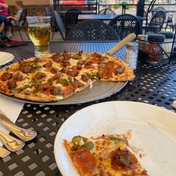 PIZZA PUB - Updated August 2025 - 128 Photos & 454 Reviews - 1455 ...