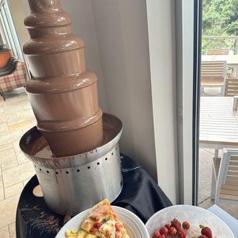 PINSTRIPES - Updated July 2025 - 571 Photos & 442 Reviews - 3849 ...