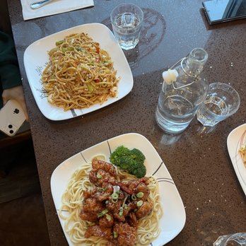 FRANK’S NOODLE HOUSE - BEAVERTON - Updated May 2024 - 337 Photos & 302 ...