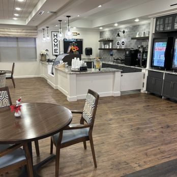 CLARENDALE OF ST PETERS - Updated December 2025 - 16 Photos - 10 Dubray ...