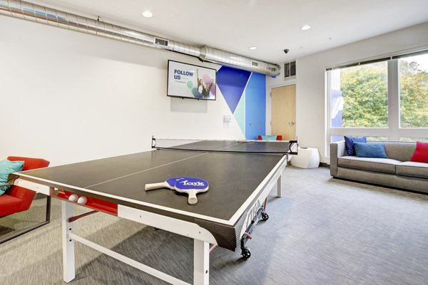 LARK AT RANDALL - Updated October 2025 - 12 Photos - 1423 Monroe St ...