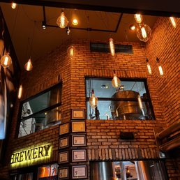 BIG BEAR BREWING COMPANY - Updated June 2025 - 2387 Photos & 1666 Reviews - 1800 N University Dr ...