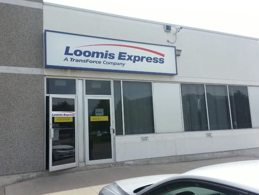 LOOMIS EXPRESS - Updated December 2025 - 12 Photos & 220 Reviews - 95 ...