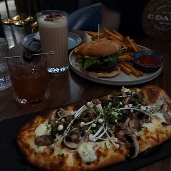 CKTL - Updated January 2026 - 64 Photos & 12 Reviews - 330 Bay Street ...