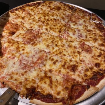 PYRAMID PIZZERIA & SPORTS BAR - Updated December 2024 - 110 Photos ...