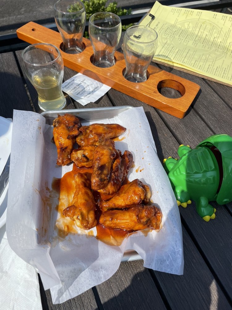 BEERHEAD BAR & EATERY - 48 Photos & 39 Reviews - 5277 Kings Mills Rd ...