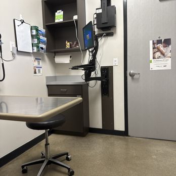 SUNSET ANIMAL HOSPITAL - Updated December 2025 - 142 Photos & 442 ...