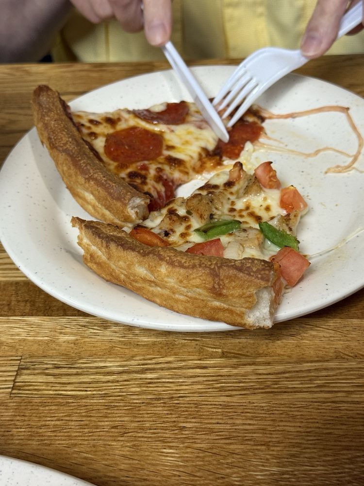 GEMELLI’S PIZZERIA - Updated September 2025 - 2153 N Ocoee St ...