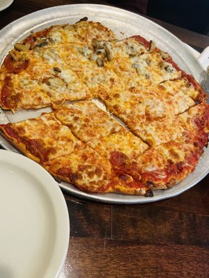 DERANGO THE PIZZA KING RACINE WEST - Updated May 2025 - 45 Photos & 55 ...