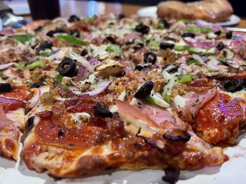 PAPPO’S PIZZARIA & PUB - Updated December 2025 - 14 Photos & 18 Reviews ...