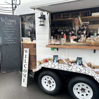 THE ROAMING BEAN - Updated March 2025 - 52 Photos & 15 Reviews ...