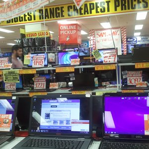 JB HI-FI - Updated May 2025 - 713 Hay St Mall, Perth Western Australia ...