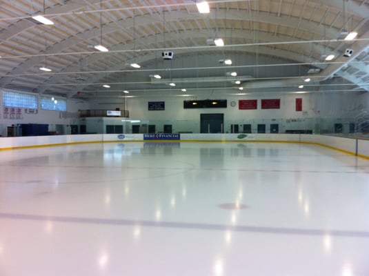 VETERANS MEMORIAL ICE RINK - Updated March 2025 - 12 Reviews - 56 Buena ...