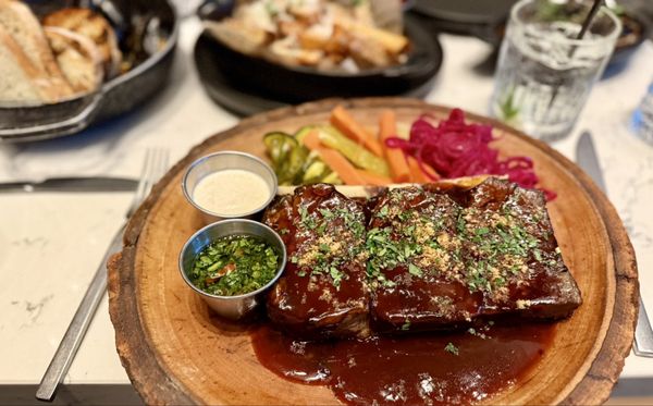 WARREN - NAPLES - Updated January 2026 - 139 Photos & 103 Reviews - 111 ...