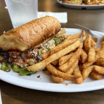 PIPS PUB - Updated September 2025 - 62 Photos & 27 Reviews - 19501 ...