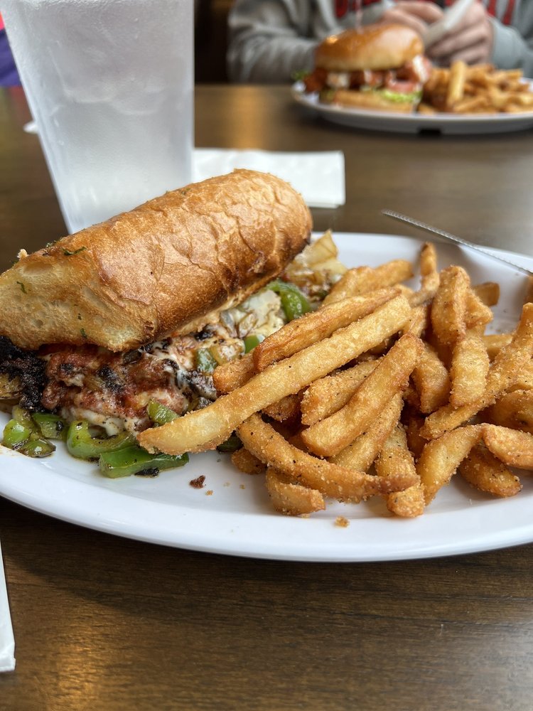 PIPS PUB - 30 Photos & 14 Reviews - 19501 Elpers Rd, Evansville ...