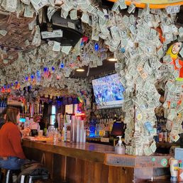 PURPLE PARROT GRILL - Updated March 2025 - 437 Photos & 596 Reviews ...