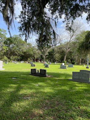 GALVESTON MEMORIAL PARK CEMETERY - Updated October 2025 - 17 Photos ...