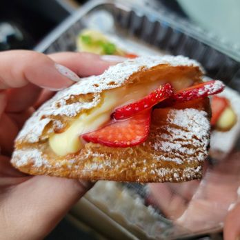 CREAM PAN - Updated August 2024 - 7715 Photos & 6571 Reviews - 602 El ...