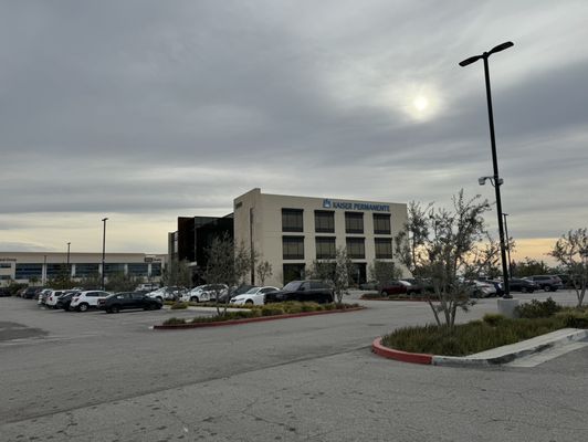 KAISER PERMANENTE PORTER RANCH MEDICAL OFFICES - Updated December 2025 ...