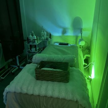 HAUS HEAD SPA - Updated December 2025 - 20 Photos & 31 Reviews - 10075 ...