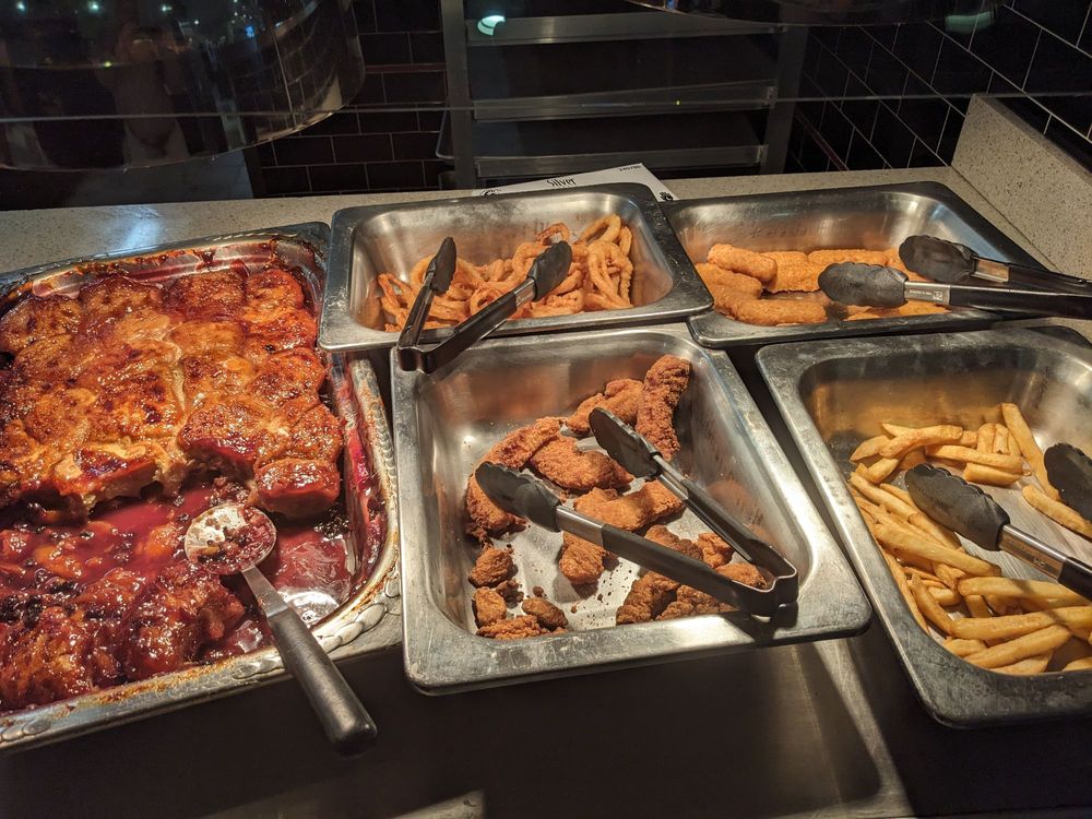 UMASS DINING - 100 Carlson Ave, Newton, Massachusetts - Cafeteria ...