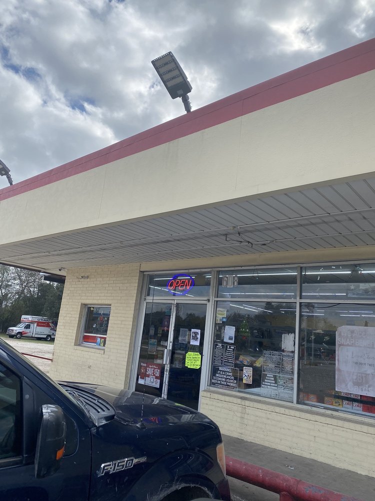 SUNNY’S MINI MART - 608 E Gravis St, San Diego, Texas - Convenience ...