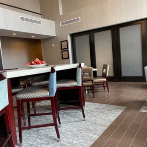 HAMPTON INN & SUITES RENO WEST - 220 Photos & 88 Reviews - 900 ...