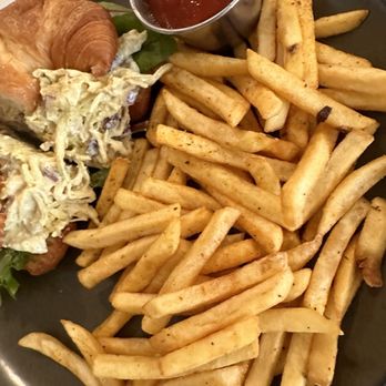 THE MAGNOLIA - Updated December 2024 - 167 Photos & 181 Reviews - 705 ...