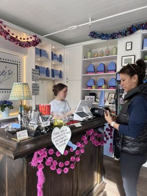 MADELEINE’S CANDY SHOP - Updated November 2025 - 13 Photos - 47 ...