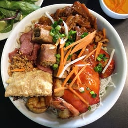 PHO 16 - Updated December 2025 - 326 Photos & 285 Reviews - 2905 N ...