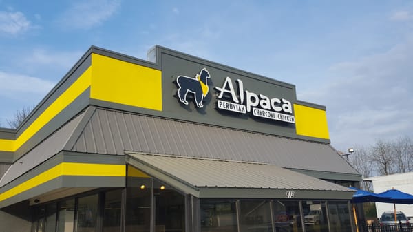 ALPACA PERUVIAN CHARCOAL CHICKEN - Updated August 2024 - 57 Photos ...