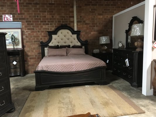 HIGH POINT-DISCOUNT FURNITURE - Updated October 2025 - 24 Photos & 13 ...