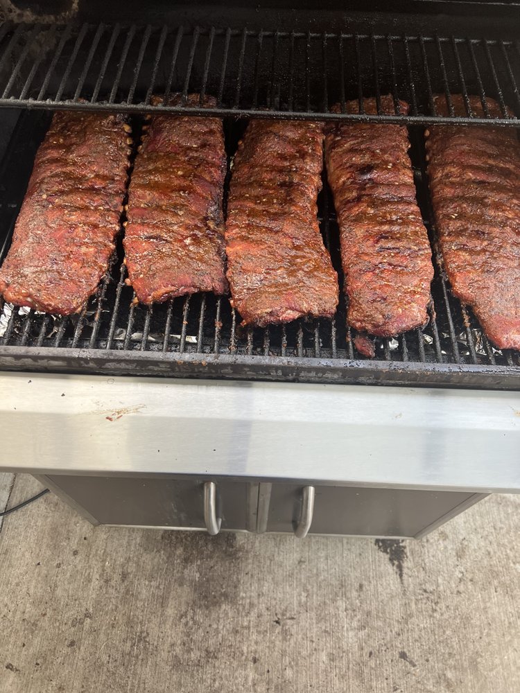 THE PIT - Updated October 2024 - 12 Photos & 22 Reviews - 106 E Main St ...