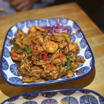 ZOOB ZIB THAI AUTHENTIC NOODLE BAR - Updated May 2025 - 842 Photos ...