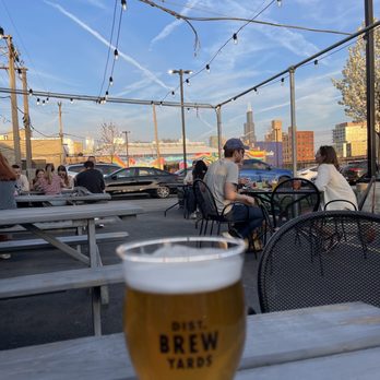 DISTRICT BREW YARDS - 348 Photos & 190 Reviews - 417 N Ashland Ave ...