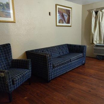 RODEWAY INN & SUITES - Updated October 2025 - 145 Photos & 66 Reviews ...