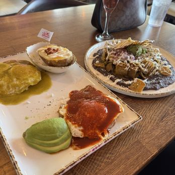 MADRES BRUNCH - Updated March 2025 - 2184 Photos & 636 Reviews - 8015 ...