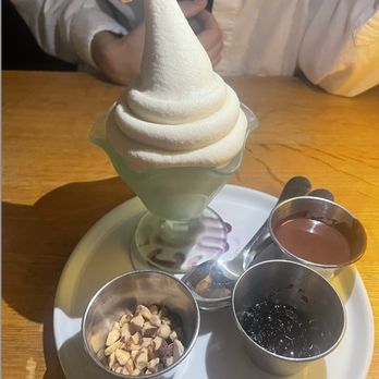 COUCOU - Updated July 2024 - 168 Photos & 105 Reviews - 218 Main St ...