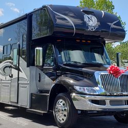 LAZYDAYS RV OF TAMPA - 183 Photos & 477 Reviews - 6130 Lazy Days Blvd ...