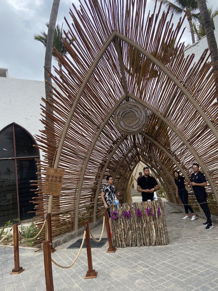 ONAKI - Updated October 2024 - Calz. Camarón Sábalo 102, Mazatlán ...