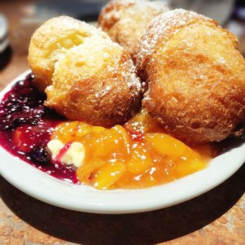 HUCKLEBERRY’S BREAKFAST & LUNCH - Updated December 2024 - 475 Photos ...