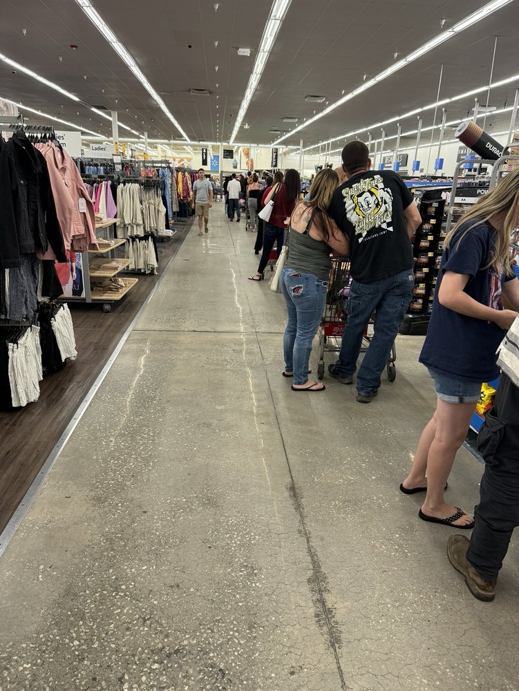 WALMART SUPERCENTER - Updated June 2024 - 19 Reviews - 3525 US Hwy 27 N ...