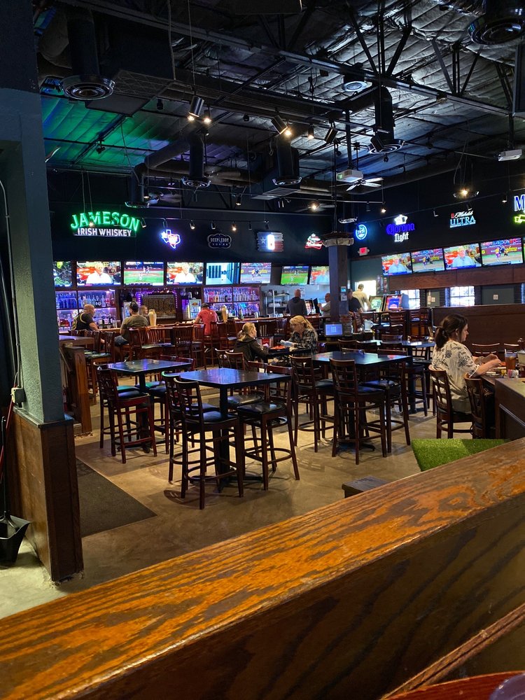 FLYING PUG - 85 Photos & 121 Reviews - 592 Sawdust Rd, Spring, TX - Yelp